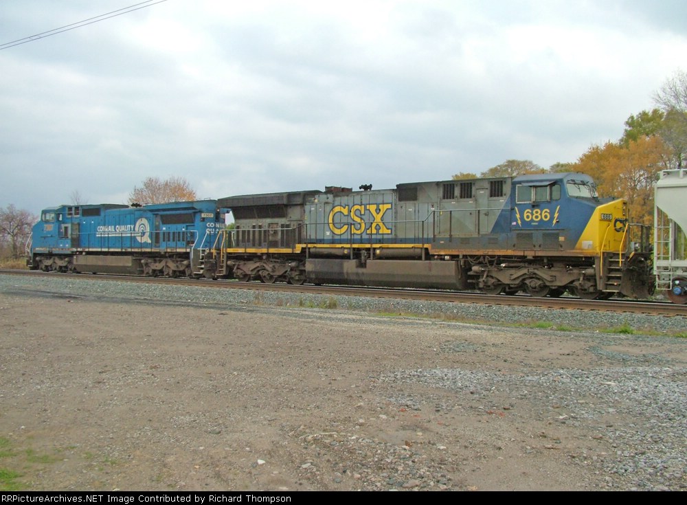 CSX 686